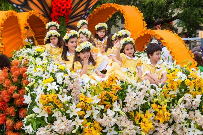 Madeiras Blumenfestival - eine Insel blüht auf | Urlaubsguru Madeiras Blumenfestival - eine Insel blüht auf | Urlaubsguru